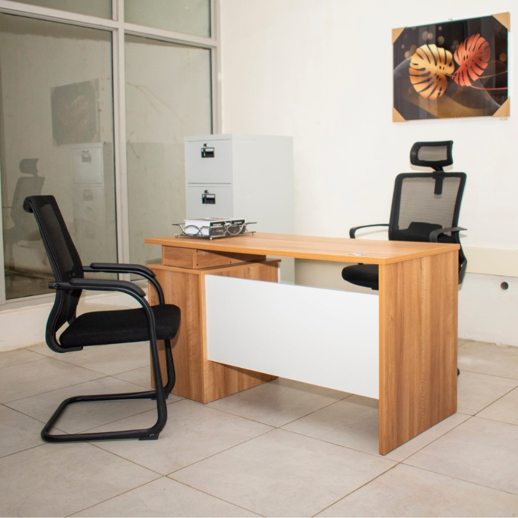 Cairo 1.4 meters executive desk - Lokoo | Desks